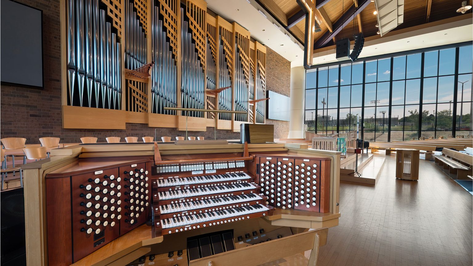 TRADITIONAL WORSHIP EXPERIENCE – St. Andrew's Lutheran Church